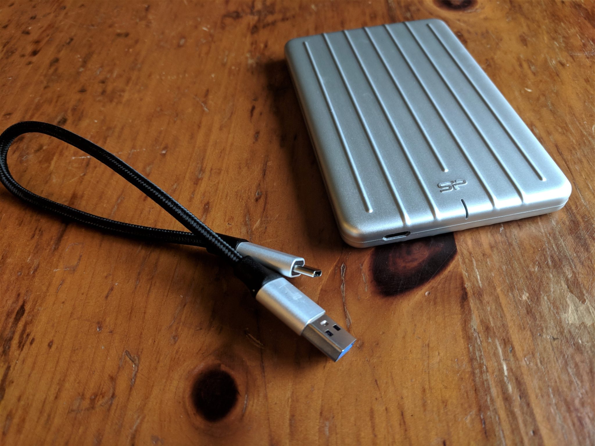 Silicon Power Armor A75 Review: A Solid Portable Drive | Dong Knows Tech