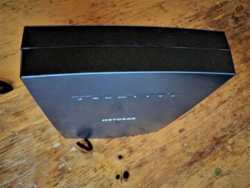 NETGEAR EX8000 Review: An Awesome Extender | Dong Knows Tech