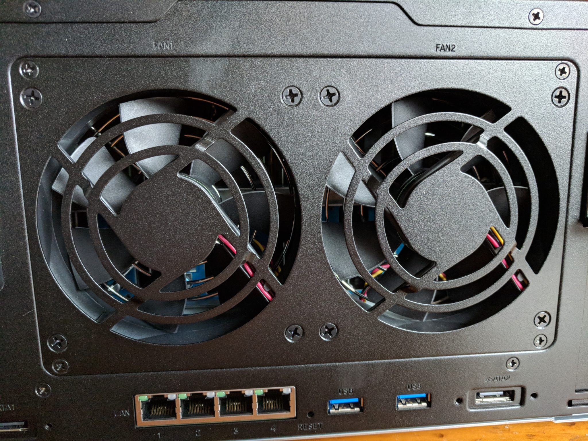 Synology DS1618+ Review: An Awesome NAS Server | Dong Knows Tech