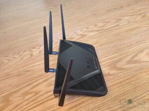 Synology RT2600ac Review: A Cool Operator | Dong Knows Tech