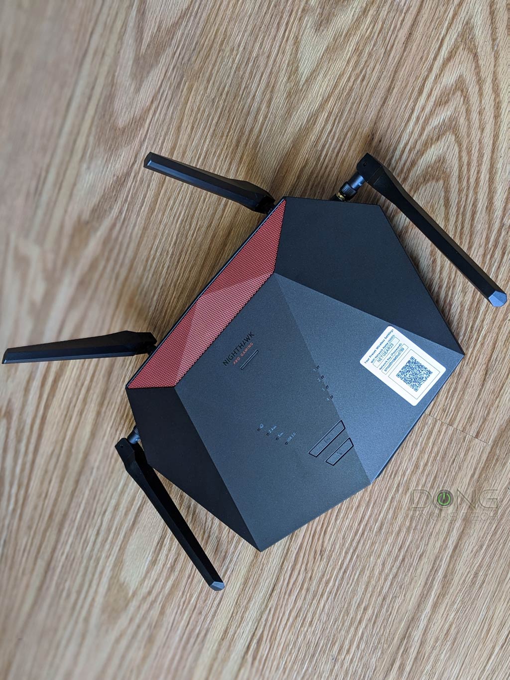 NETGEAR XR1000 Review: Gamers' Cool Friend | Dong Knows Tech