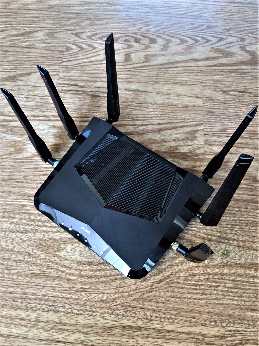 D-Link DIR-X5460 Review: Reliable but Dull | Dong Knows Tech