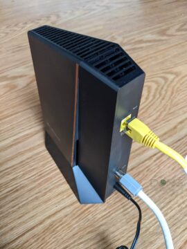 NETGEAR CM2000 Review: Top Cable Speed! | Dong Knows Tech