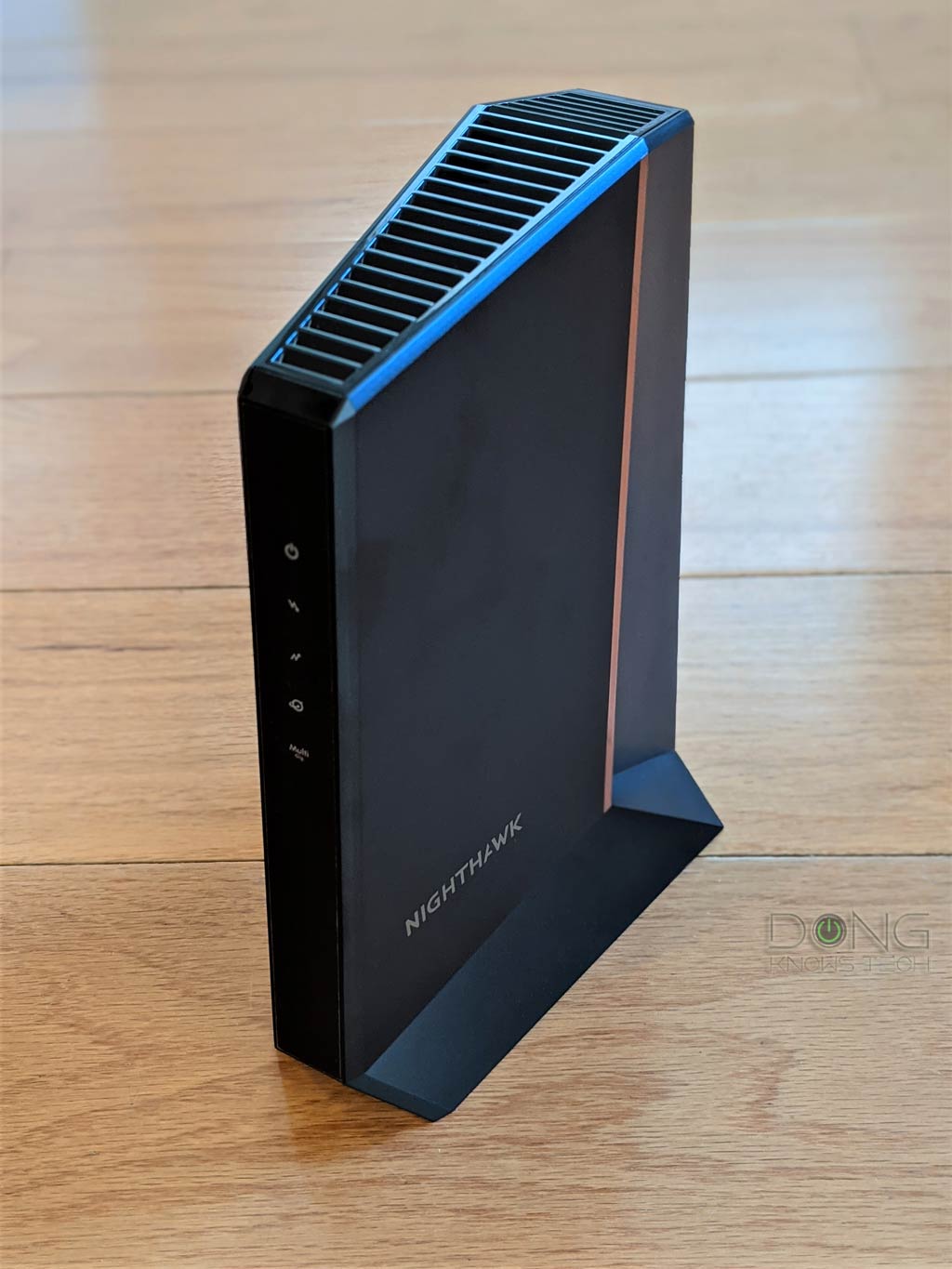 NETGEAR CM2000 Review: Top Cable Speed! | Dong Knows Tech