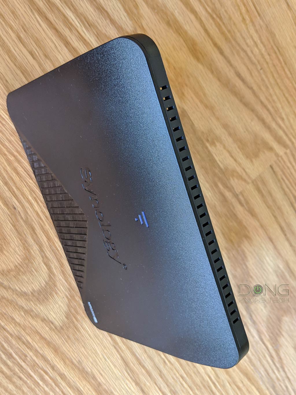 Synology MR2200ac Review: A Fantastic Mesh Novelty | Dong Knows Tech