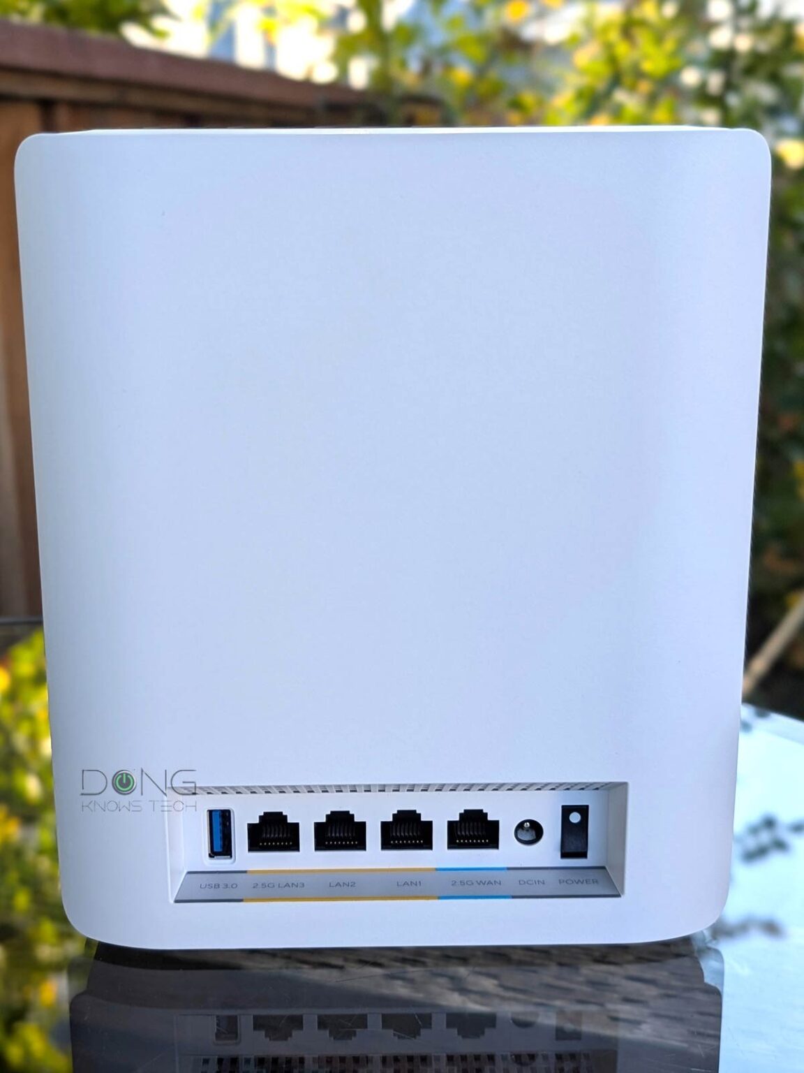 ASUS ZenWiFi BT6: That Odd 2.5Gbps Port | Dong Knows Tech