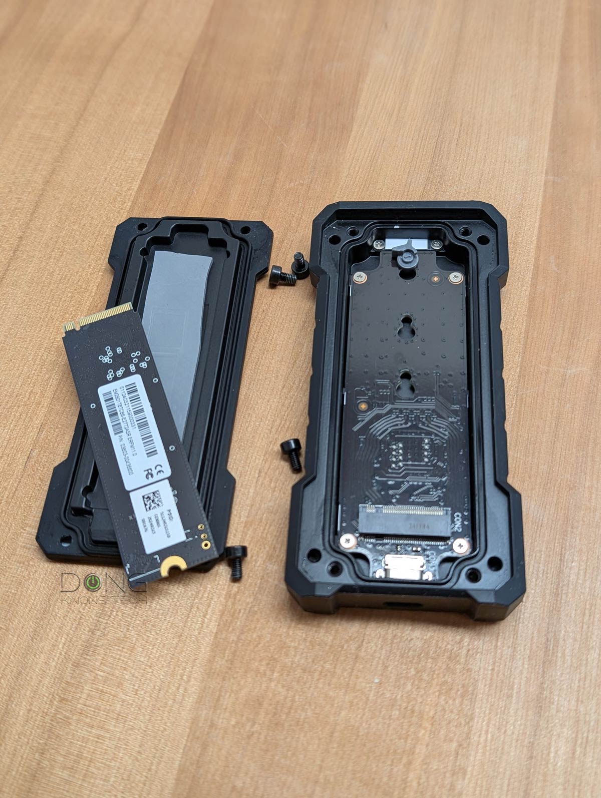 ASUS AS1000 TUF Gaming Plus Review: A Solid and Super-Fast Portable SSD ...