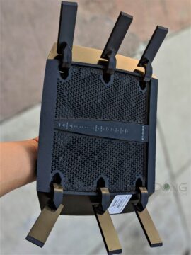 Netgear's Latest Router Vulnerability Is Commonplace | Dong Knows Tech