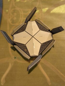 TP-Link Archer AXE300 Review: A Fine 6E Router | Dong Knows Tech