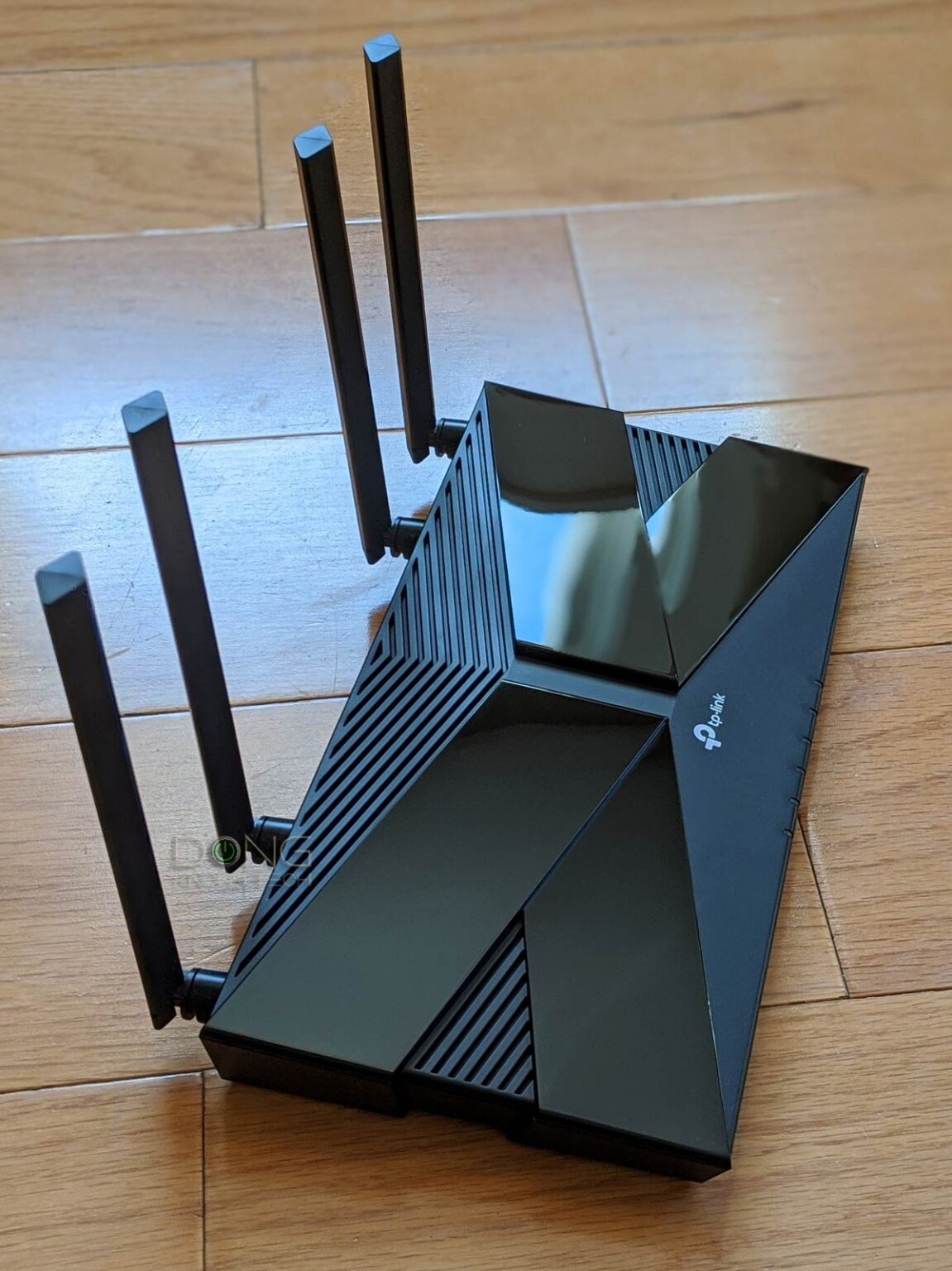 TP-Link Archer AX10 Review: A Solid Router | Dong Knows Tech