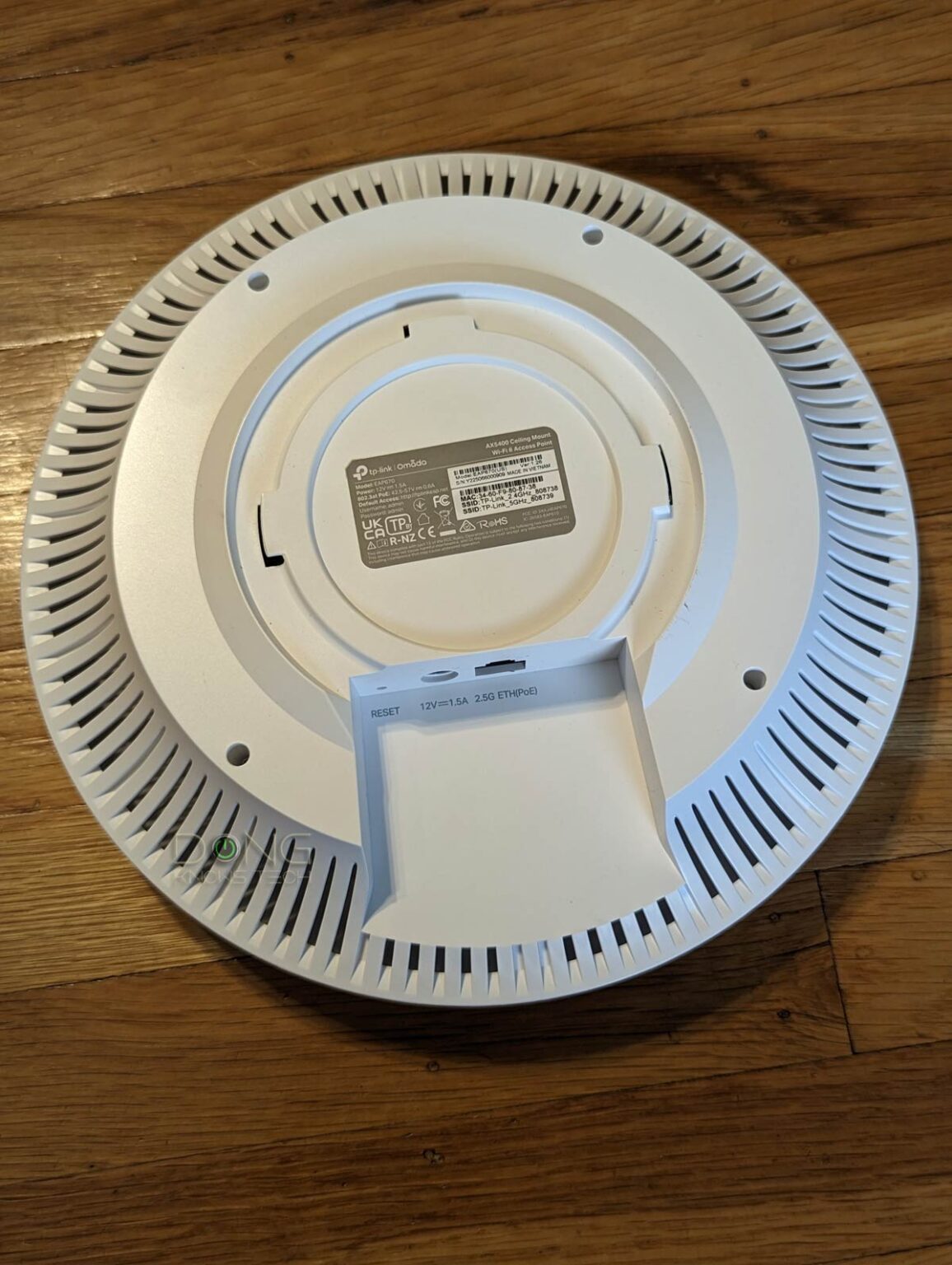 TP-Link Omada EAP670 vs. EAP610 Review: Solid SMB APs | DKT