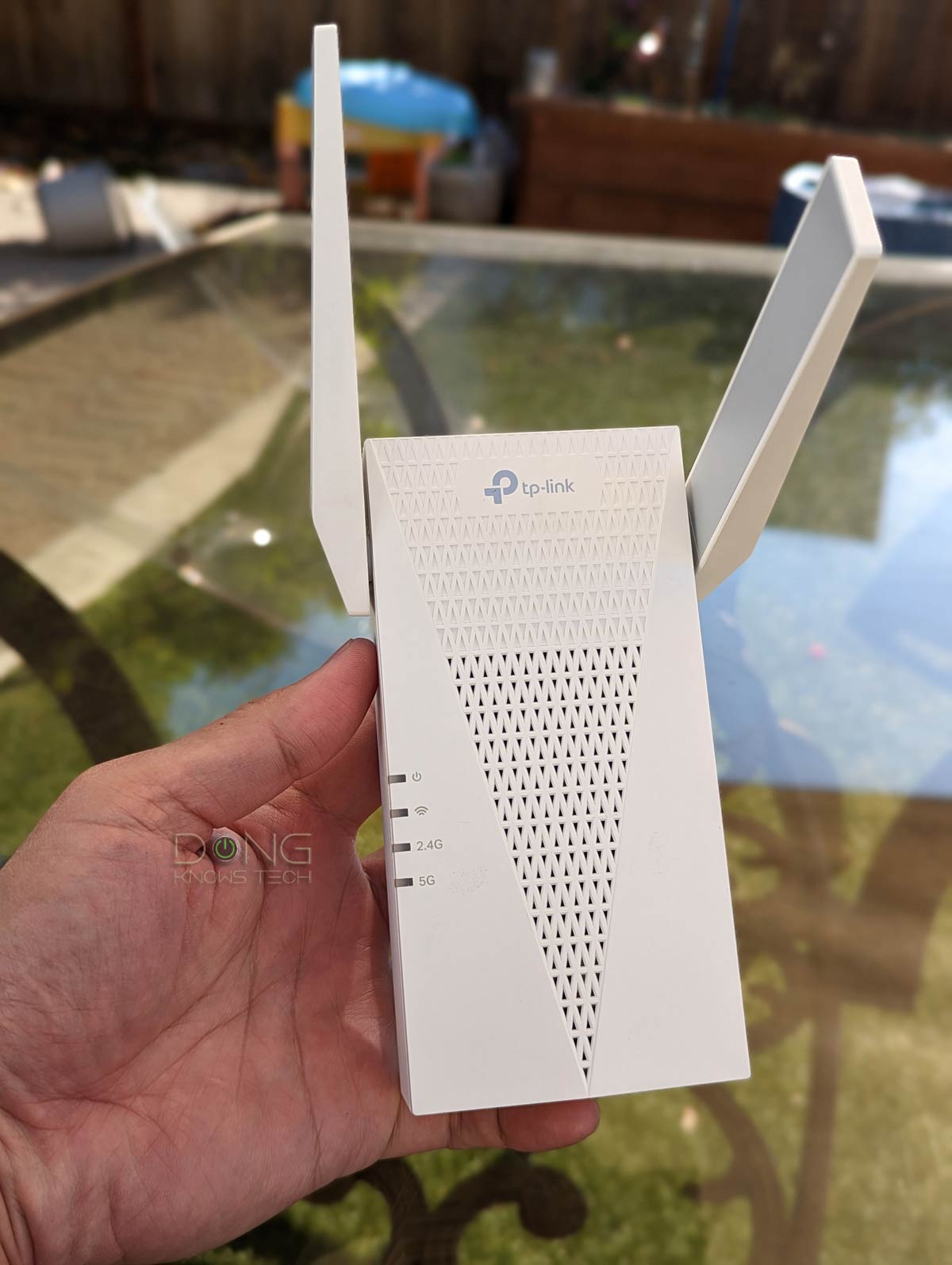 TP-Link RE715X Review: Versatile yet Limited | Dong Knows Tech