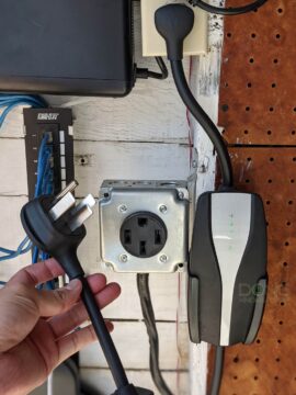 Tesla Model Y 2021: That Fun Range Enxiety | Dong Knows Tech