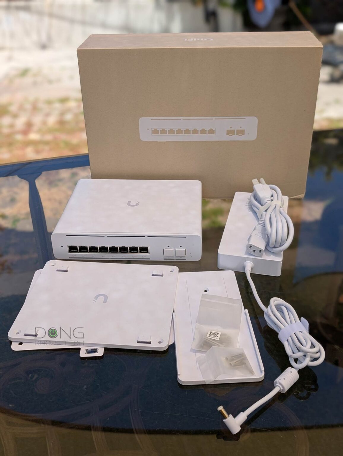 Pro XG 8 PoE Review: Ubiquiti's Best Home-Friendly 10G UniFi Switch ...