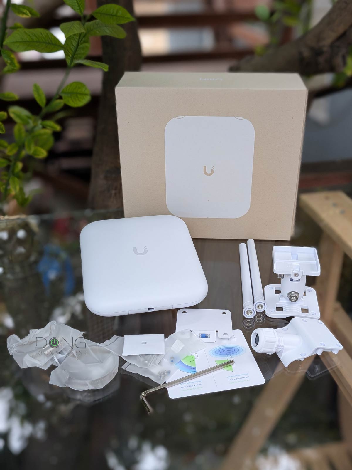 Ubiquiti U7 Pro Outdoor Review: An Excellent Wi-Fi 7 AP | Dong Knows Tech