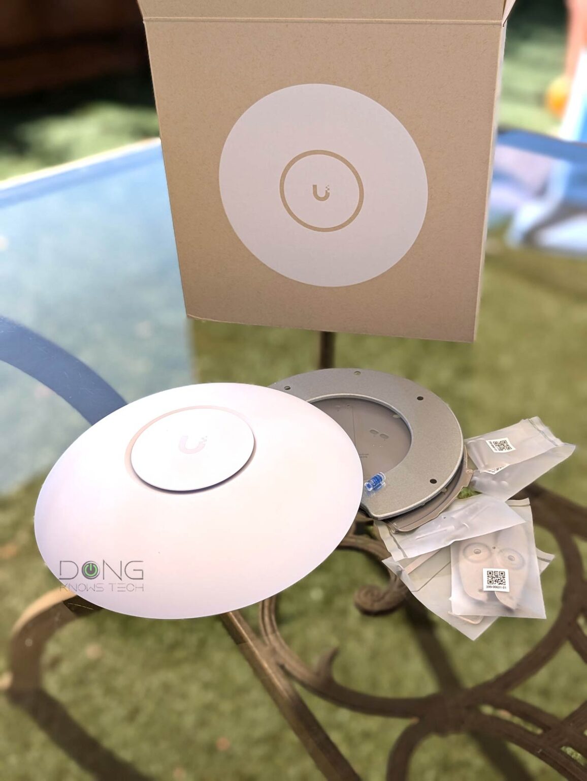 U7 Pro Max Review: A Solid Wi-Fi 7 Upgrade | Dong Knows Tech