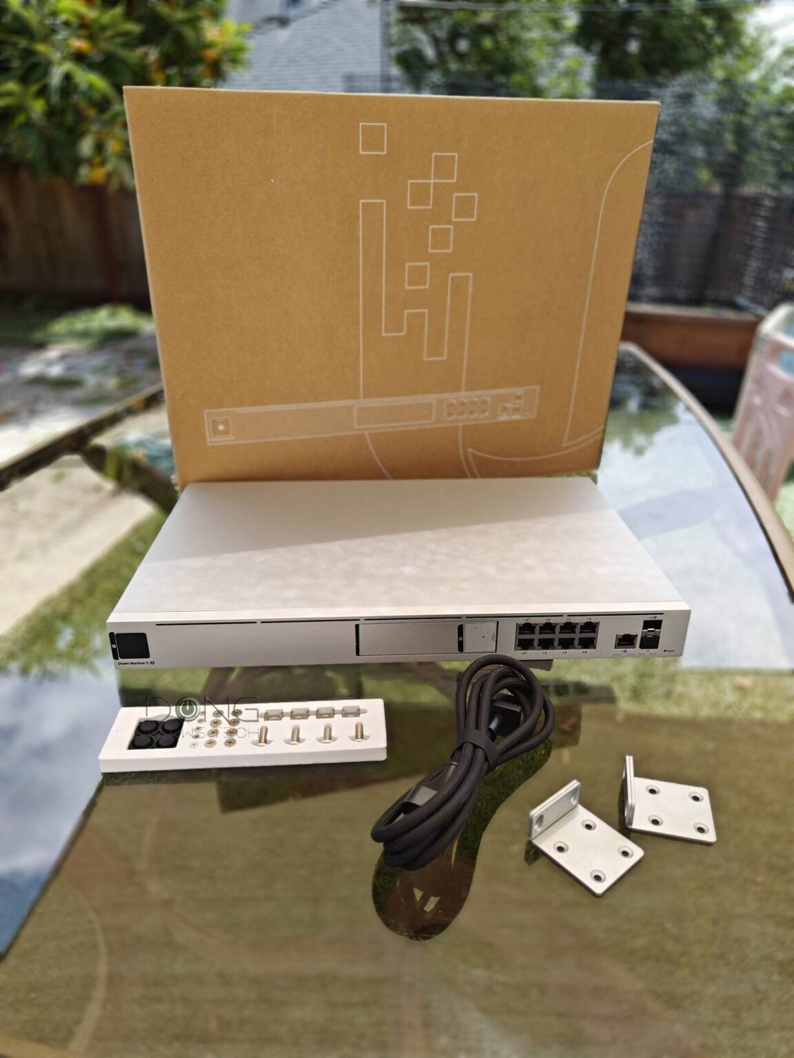 Ubiquiti UDM-SE Review: 100% a Fine UniFi Gateway | Dong Knows Tech